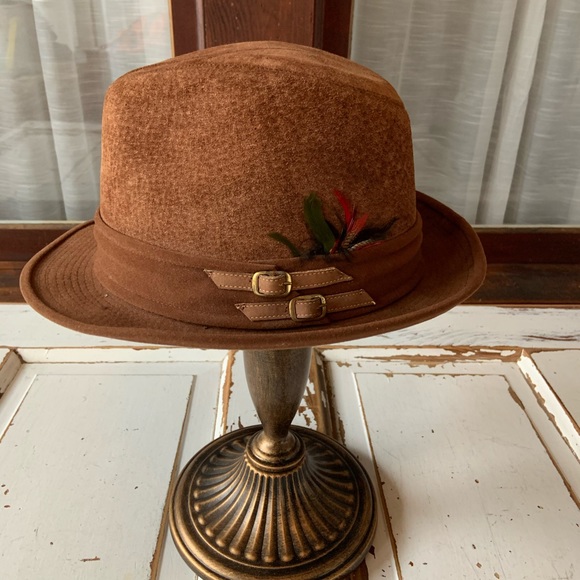 Cavanagh | Accessories | Vintage 96s Cavanagh Hats Of Ny Suede Fedora ...